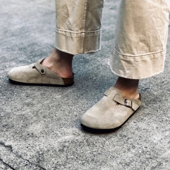 Birkenstock | Shoes | Birkenstock Boston Suede Soft Footbed Sz 8 | Poshmark
